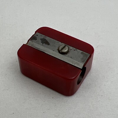 Vintage Red Bakelite Pencil Sharpener Rectangle 1 1/16" x 7/8" x 1/2 ...