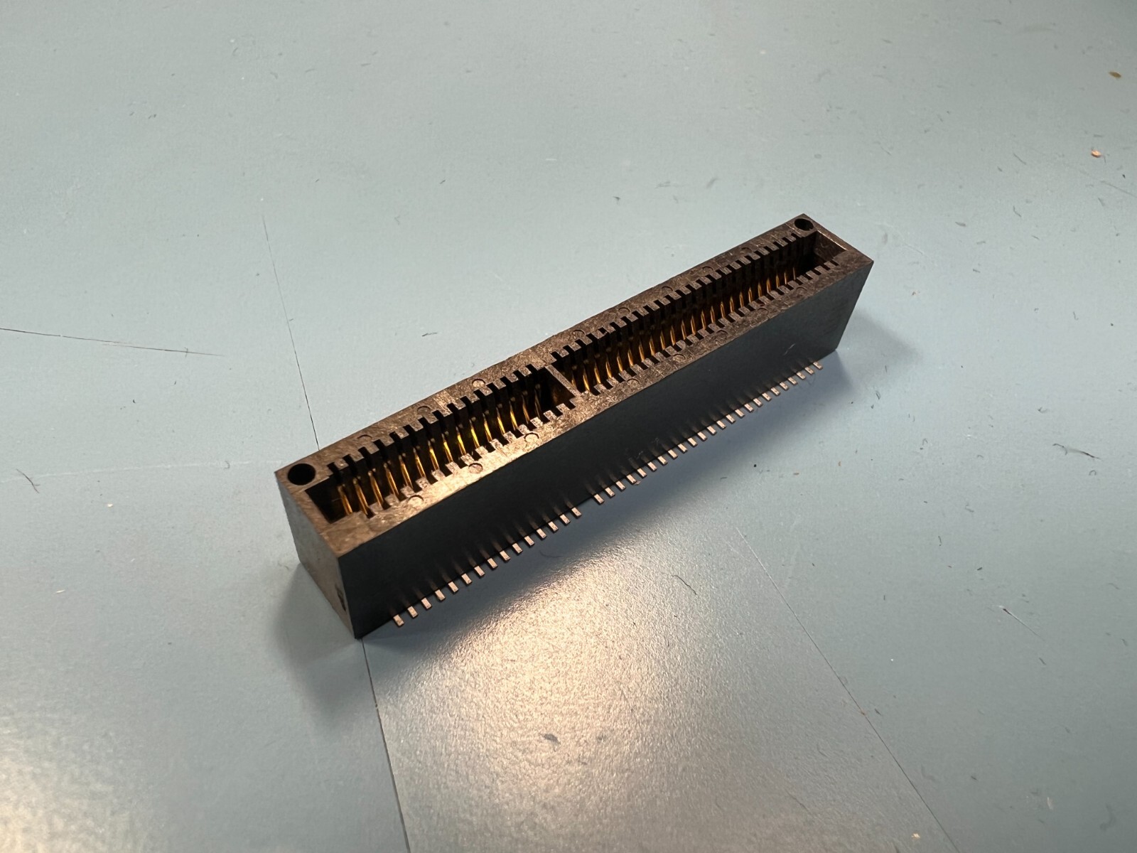 MEC1-140-02-L-D, Female PCB Edge Connector SMT Mount, 80 Way, 2 Row ...