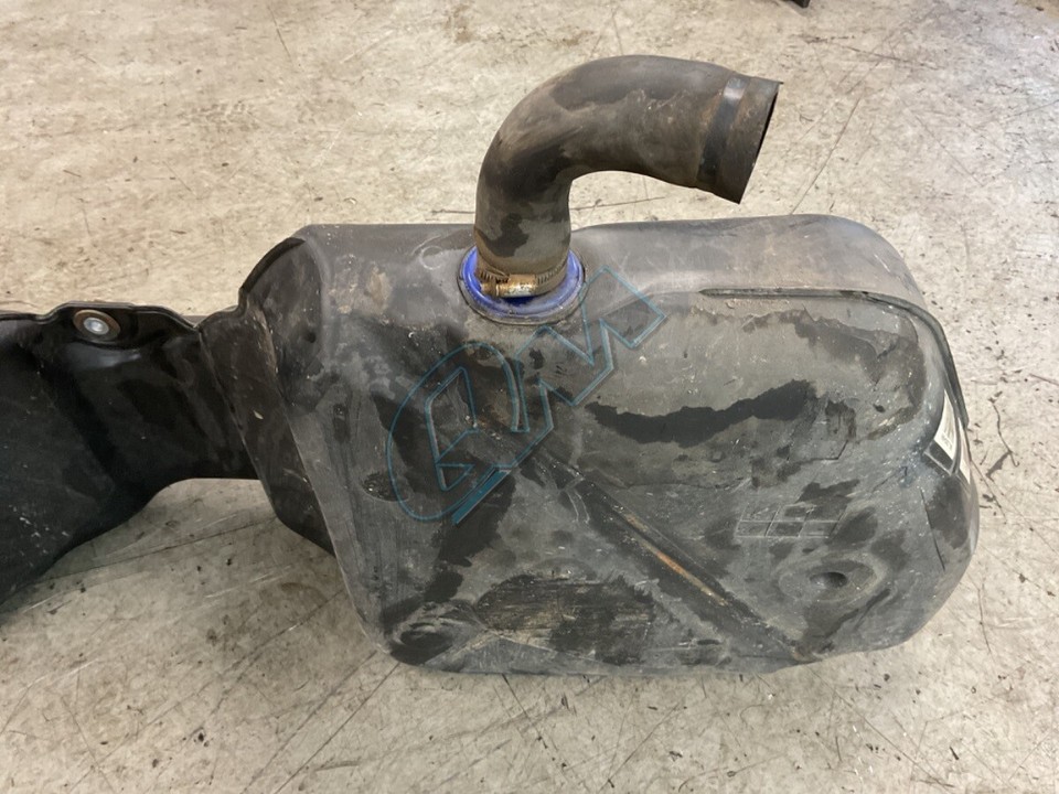 BMW Petrol Bare Rear Black Plastic Fuel Tank S65 3 Series E90 E92 E93 ...