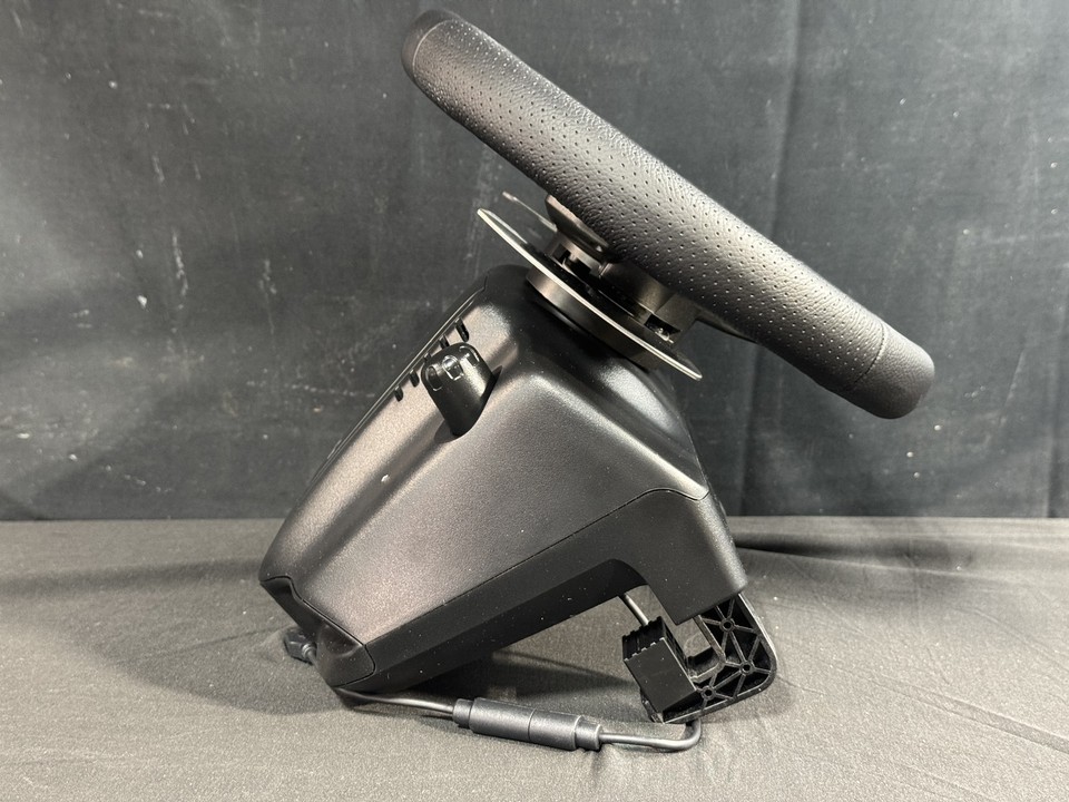 Logitech G920 Driving Force Racing Wheel + Pedals For Xbox One Used ...