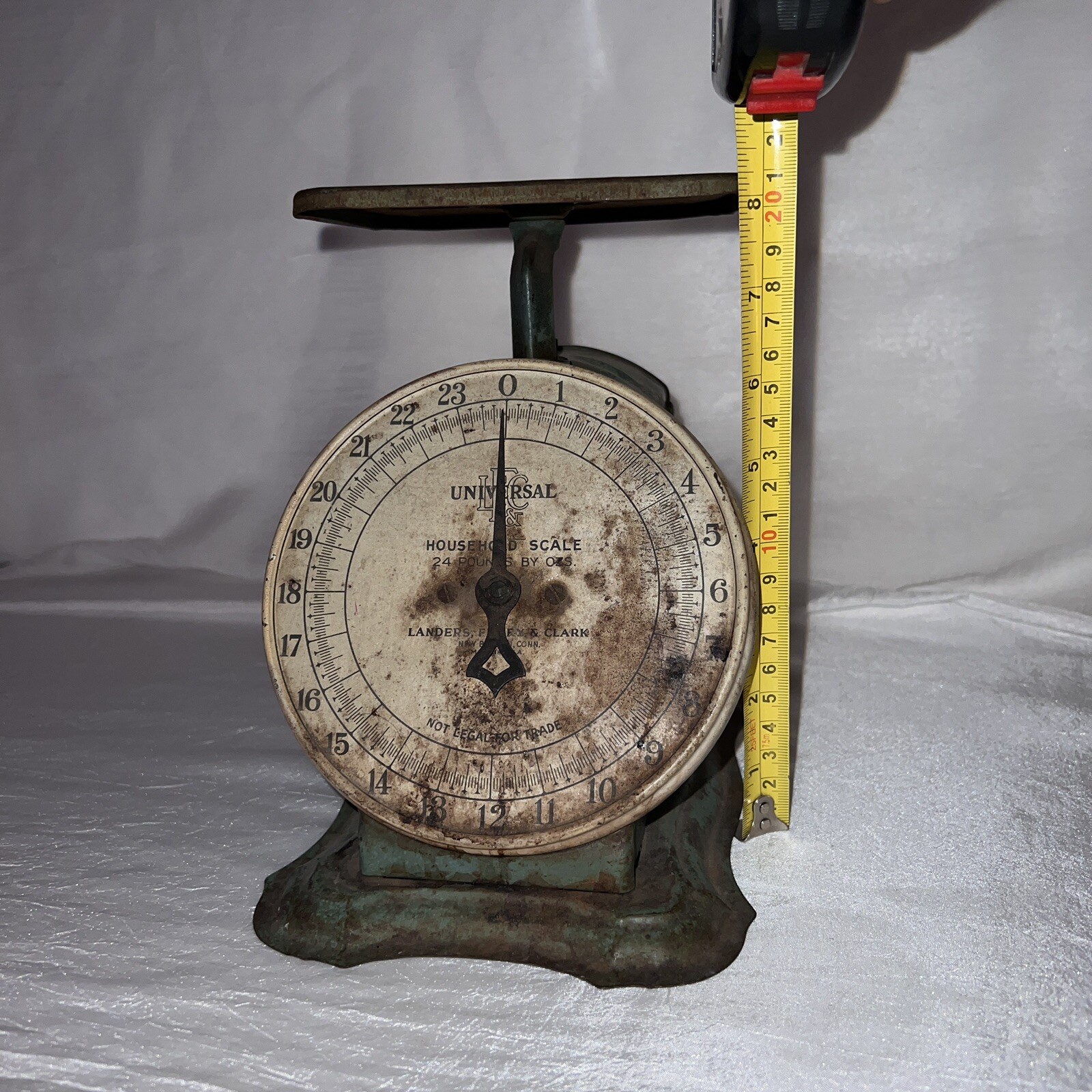 Antique Universal Scale 24 Lb Landers Frary & Clark New Britain, CT ...