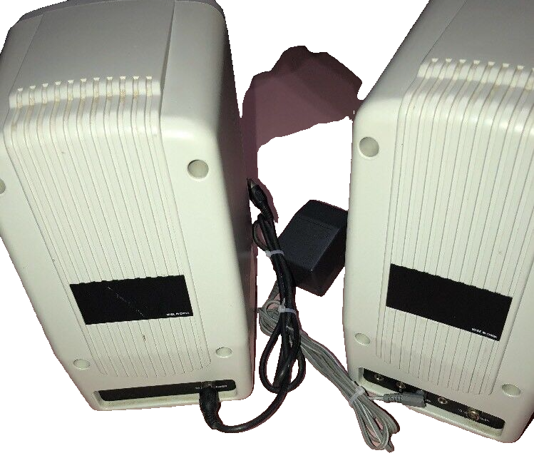 Labtec LCS 900 Computer Speaker System 2 Speakers with the original ...