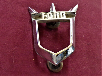 1955 FORD ORIGINAL TRUNK EMBLEM RETAINER. | eBay