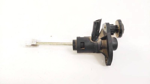 8E1721401S 8E1721401 Master clutch cylinder for Audi A4 UK1876158-21 ...
