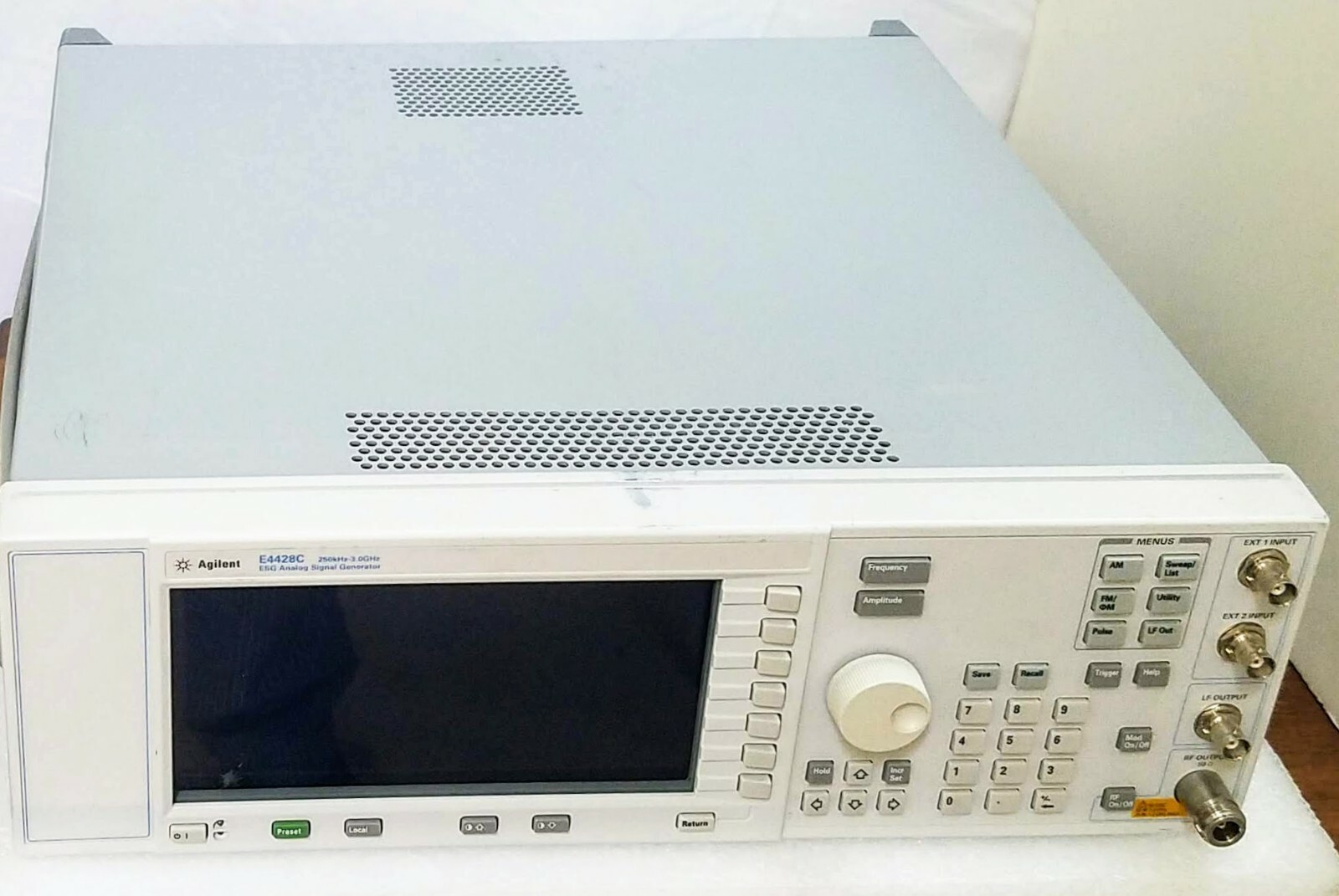 Agilent E4428C, 3GHz ESG Analog Signal Generator - Keysight, Tested ...