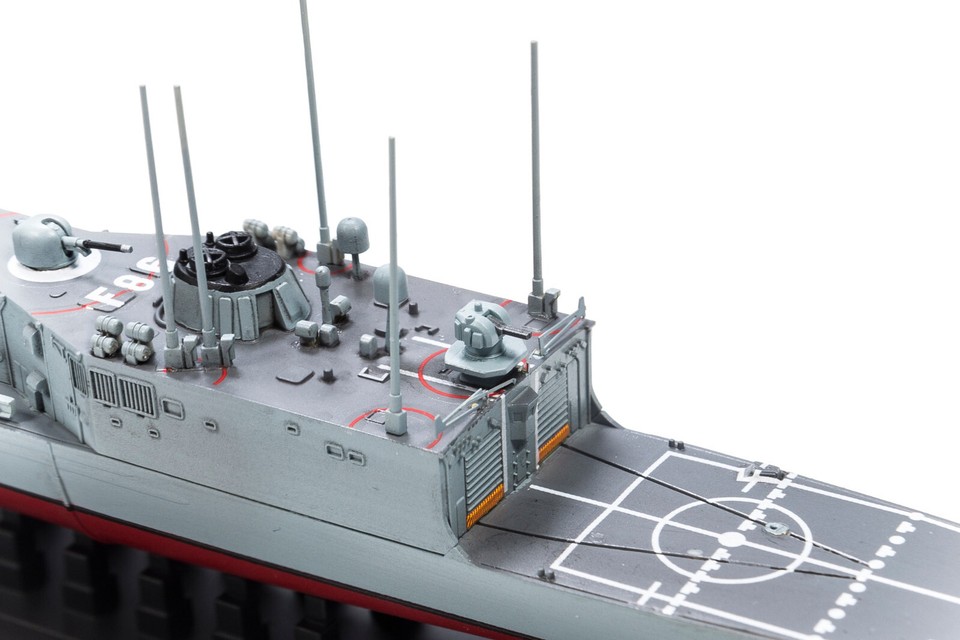 AFV Club 1/700 SE-70011 ADELAIDE-CLASS GUIDED MISSILE, SANTA MARIA ...