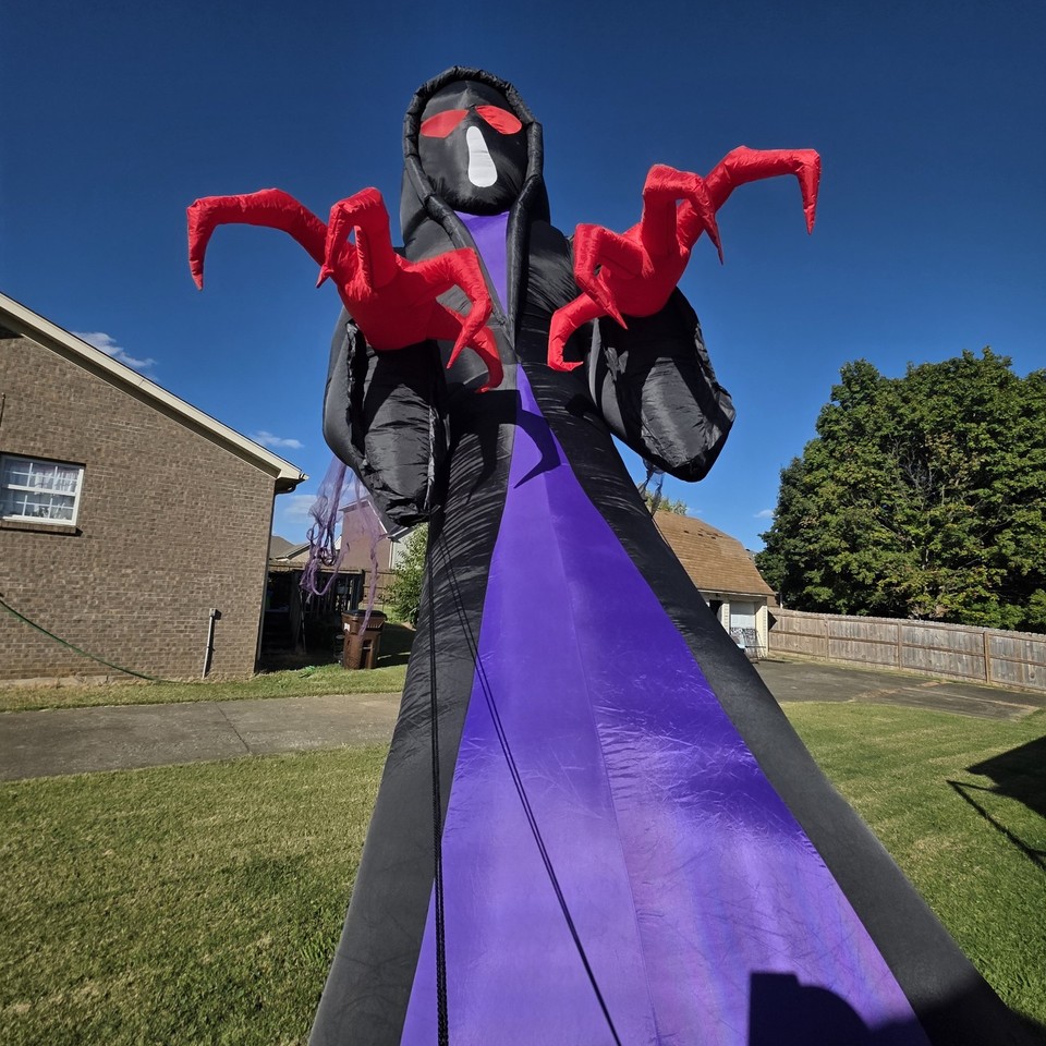 Gemmy 2018 16’ foot Tall Projection Grim Reaper Halloween Airblown ...