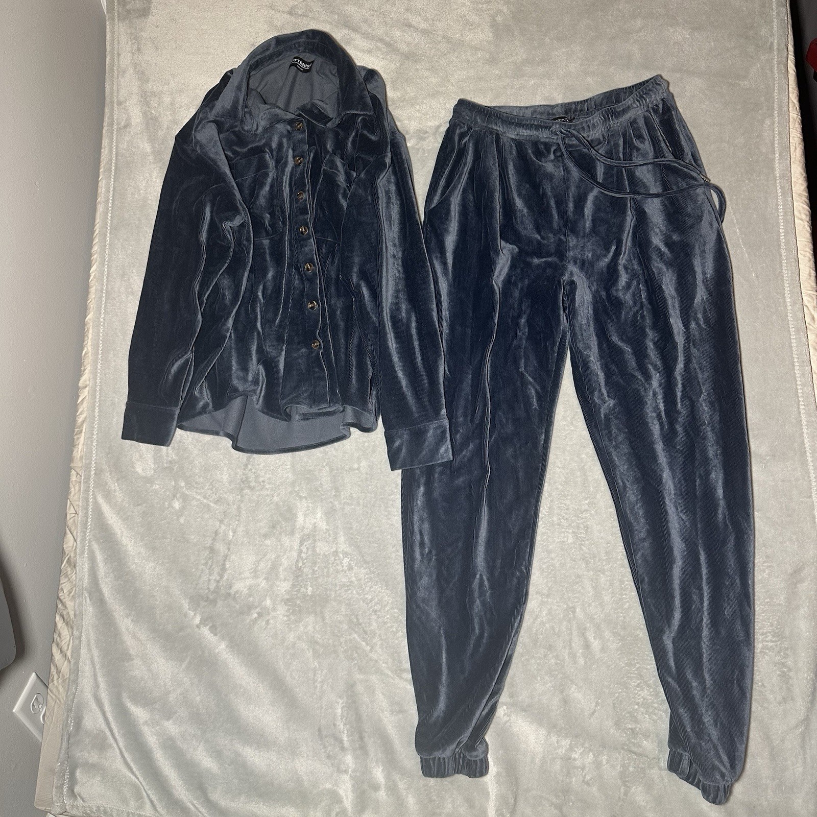 Kittenish Jesse James Decker Velour Set Navy Blue Wom… - Gem