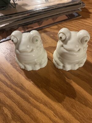 Vintage Avon White Milk Glass Frog Jars | eBay