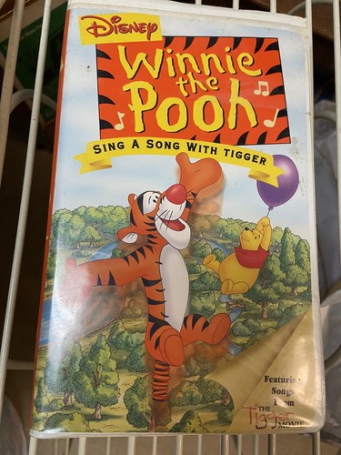 Disney-Winnie the Pooh: Sing a Song with Tigger (VHS, 2000) HTF ...