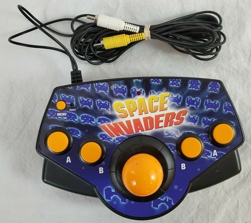 SPACE INVADERS PLUG and PLAY PLUG n PLAY ARCADE Direct To TV MULTI ...