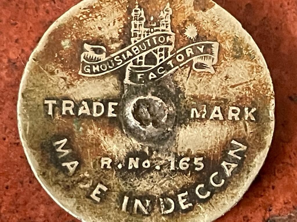 OLD VINTAGE RARE GHOUSIABUTTON FACTORY TRADEMARK METAL BUTTON, MADE IN ...