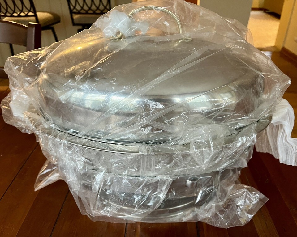 Cuisine Cookware Command Performance Gold Oval Roaster/Chafing Pan Set ...