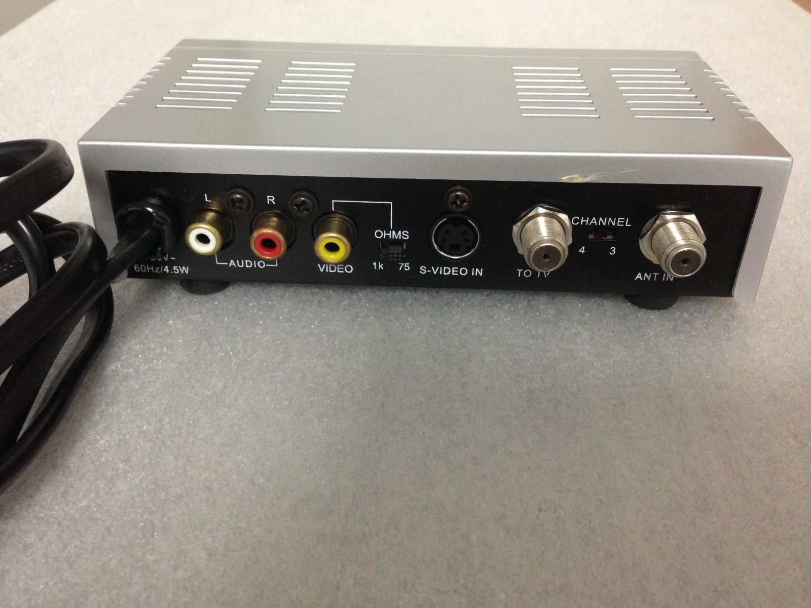 Dynex WS-007 RF Modulator RCA/S-Video to Coax Video Converter | eBay UK