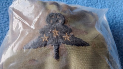 BUNDLE OF 20 - U.S. ARMY CAMO FREEFALL MASTER 3 JUMP Badge Sew-On ...