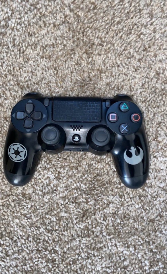 Sony PlayStation 4 Pro Star Wars Battlefront II Console Edition With ...