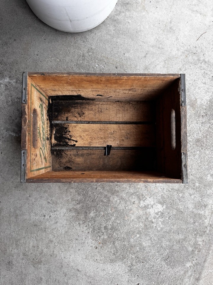 E3 VINTAGE VERNORS Soda Crate Ginger Ale Wooden Advertising Box Soda ...