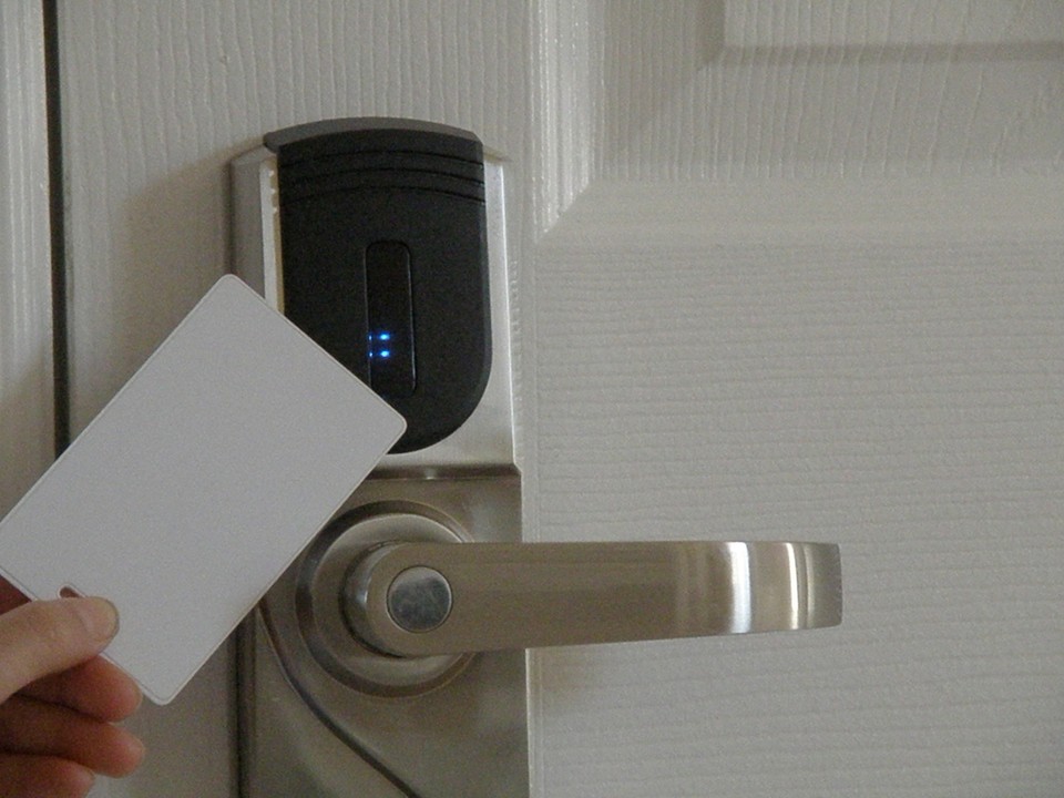 RFID Keyless Electronic Lock: Weatherproof, Battery Operated ...