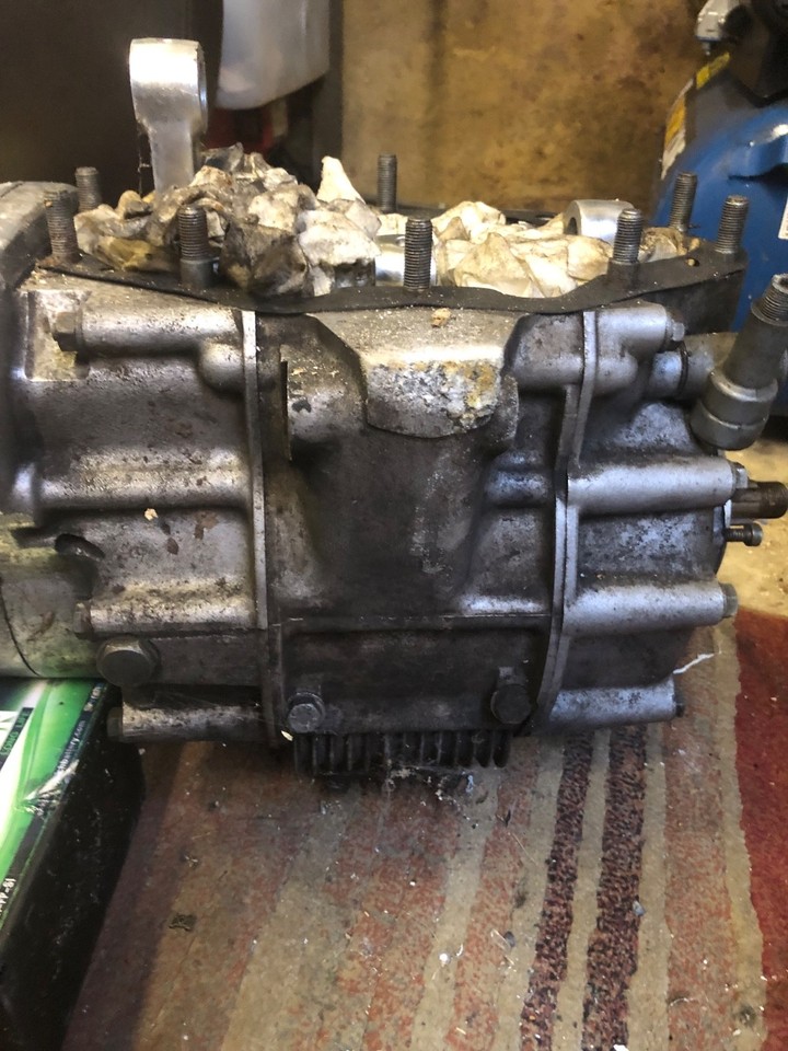 Triumph Trident T160 Engine For Spares - Crank Shaft Con Rods Timing ...