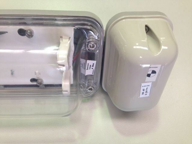 Pierlite Vc218mel Emergency Light 18w Vandalux With Internal Battery ...