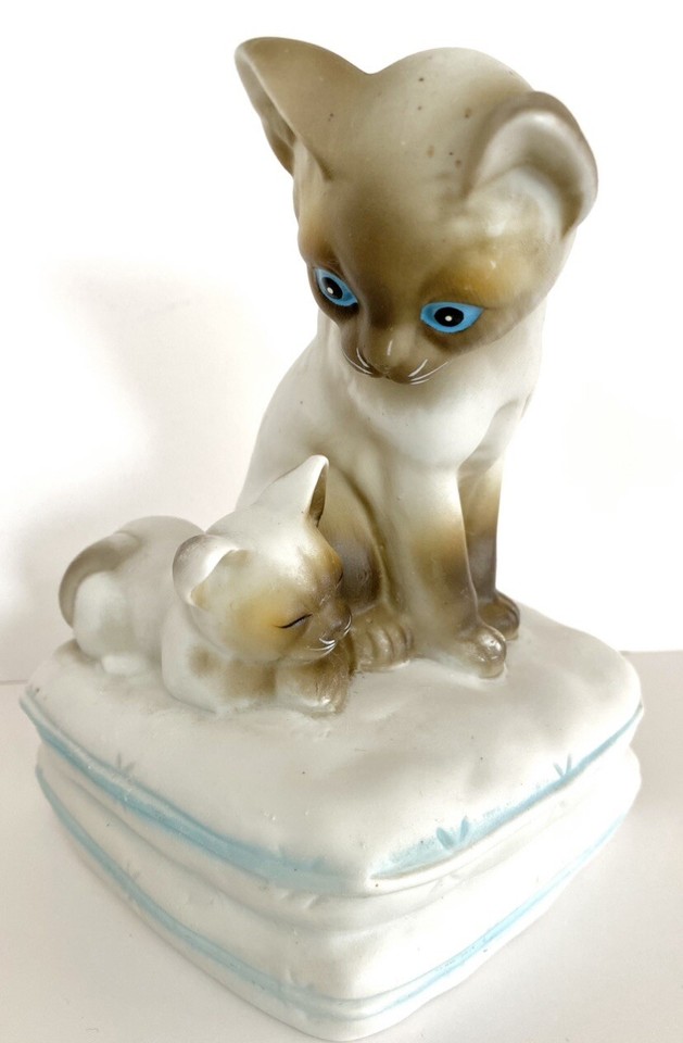 Vintage 1982 Mann Music Box Siamese Cat Kitten Plays -You Light Up My ...
