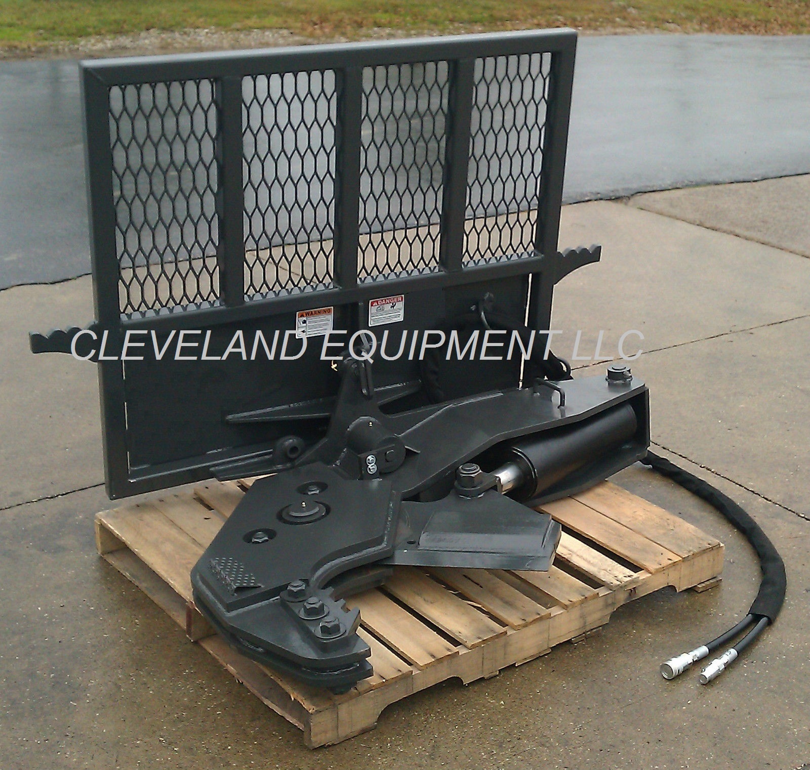 NEW TREE SHEAR ATTACHMENT Skid Steer Loader Tractor Wood Log Axe ...