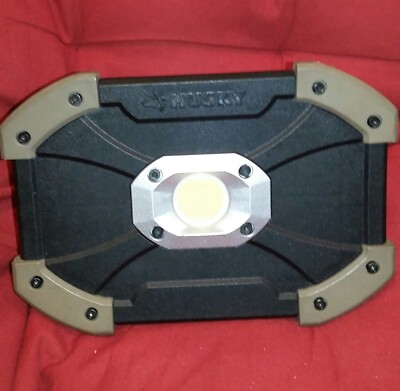 Husky Portable 700 Lumen Led Battery Operated Work Light | eBay