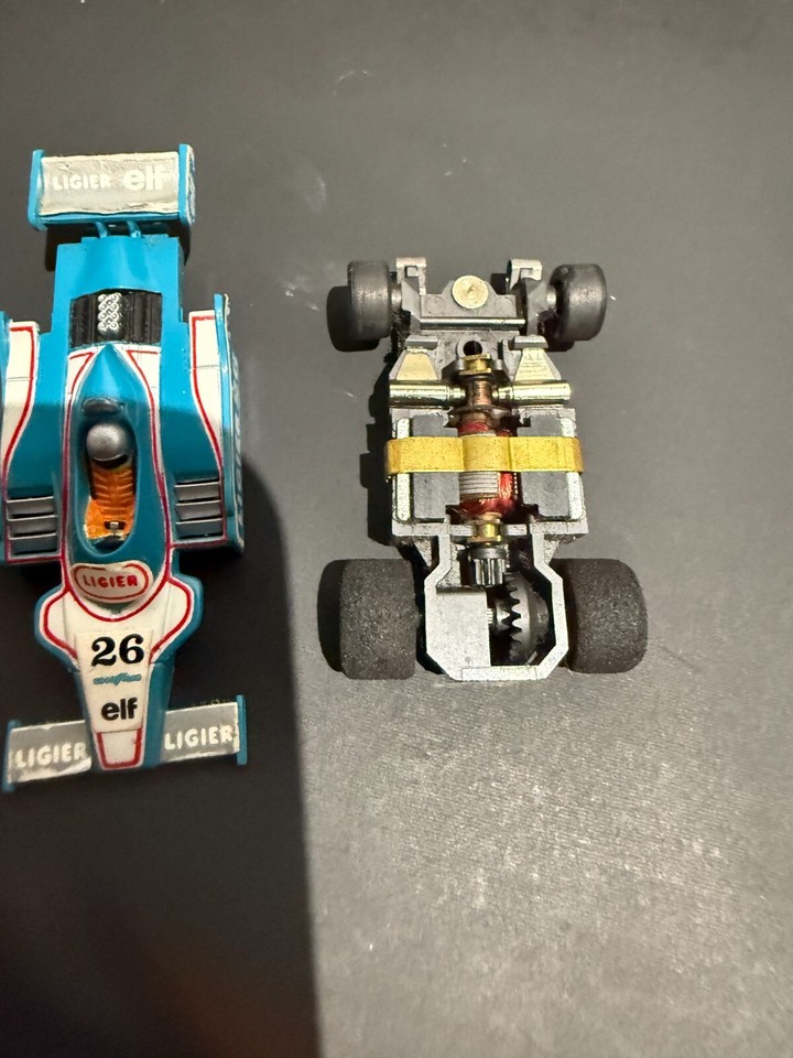 Aurora AFX GPLUS #1785 LIGIER #26 Formula 1 HO SLOT CAR - Blue/Red ...
