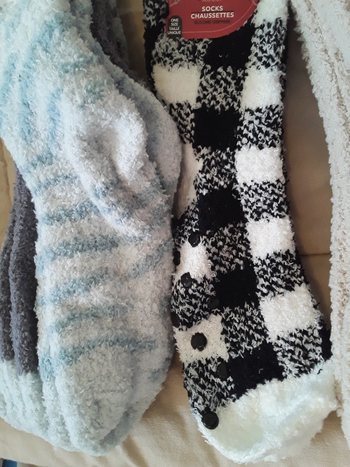 Lounge Socks Lot Grippers Shea Butter One Sz Fits Most Summer & Rose ...