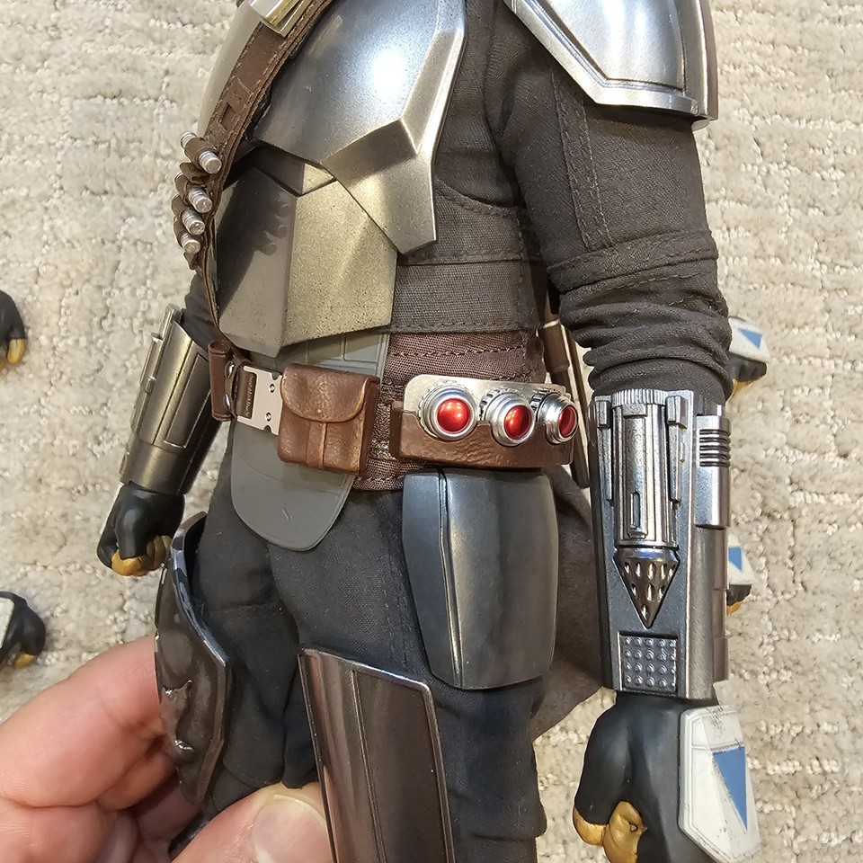 Hot Toys Sideshow TMS015 The Mandalorian Deluxe With Child 1/6 Star ...