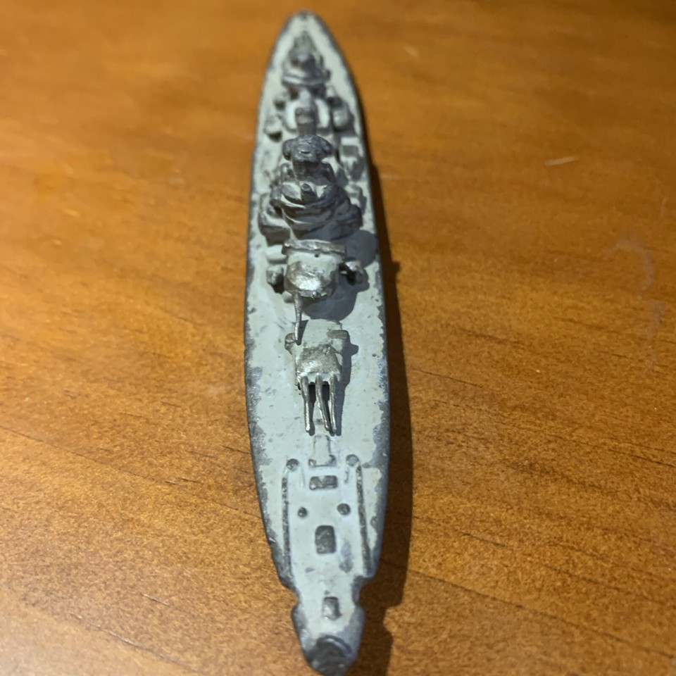 Conte Di Cavour Italian Battleship Waterline Ship Model Marked Comet ...