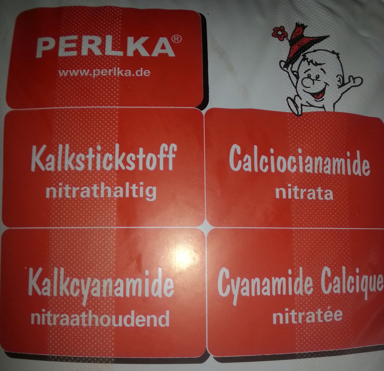 25 kg Perlka® Kalkstickstoff Dünger für Weide Pferdeweide, Obst, Gemüse ...