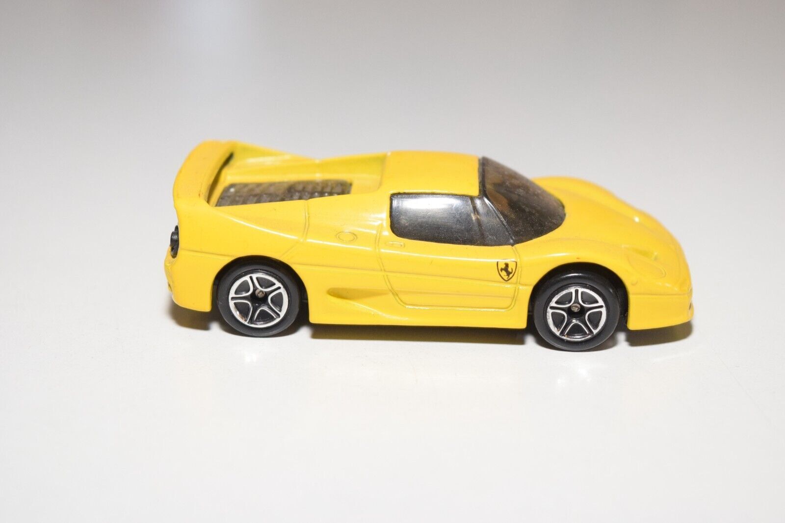 V 1:59 MATCHBOX FERRARI F50 F 50 GELB AUSGEZEICHNETER ZUSTAND | eBay