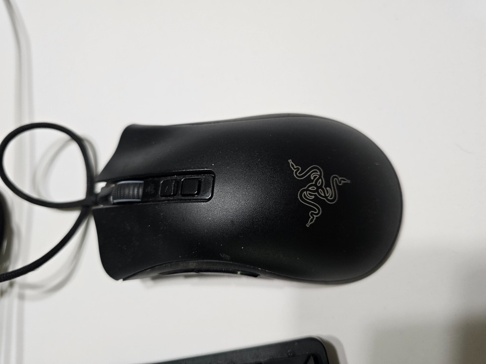 Razer Huntsman mini keyboard/Deathadder V2 mouse for gaming | eBay
