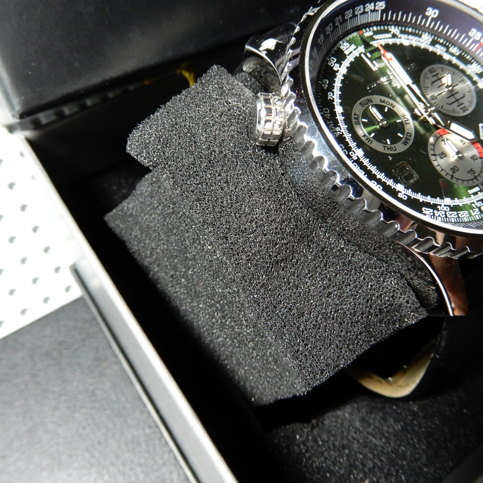 BLOWOUT! NEW! Chase Durer FLIGHT COMMANDER-Green Dial-CUSTOM Leather ...