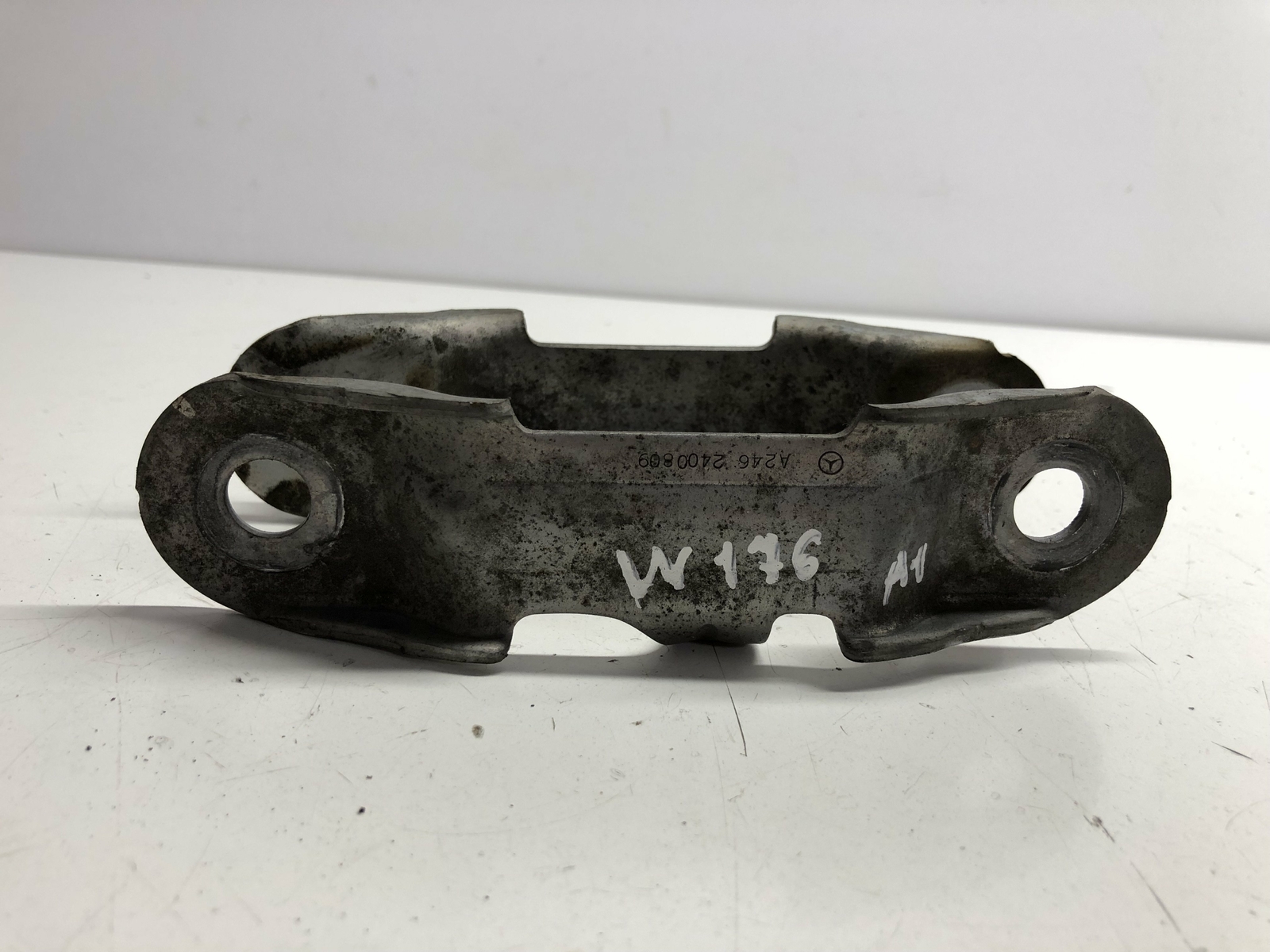 Mercedes-Benz a W176 Engine Mount Holder A2462400809 2013 RHD for sale ...