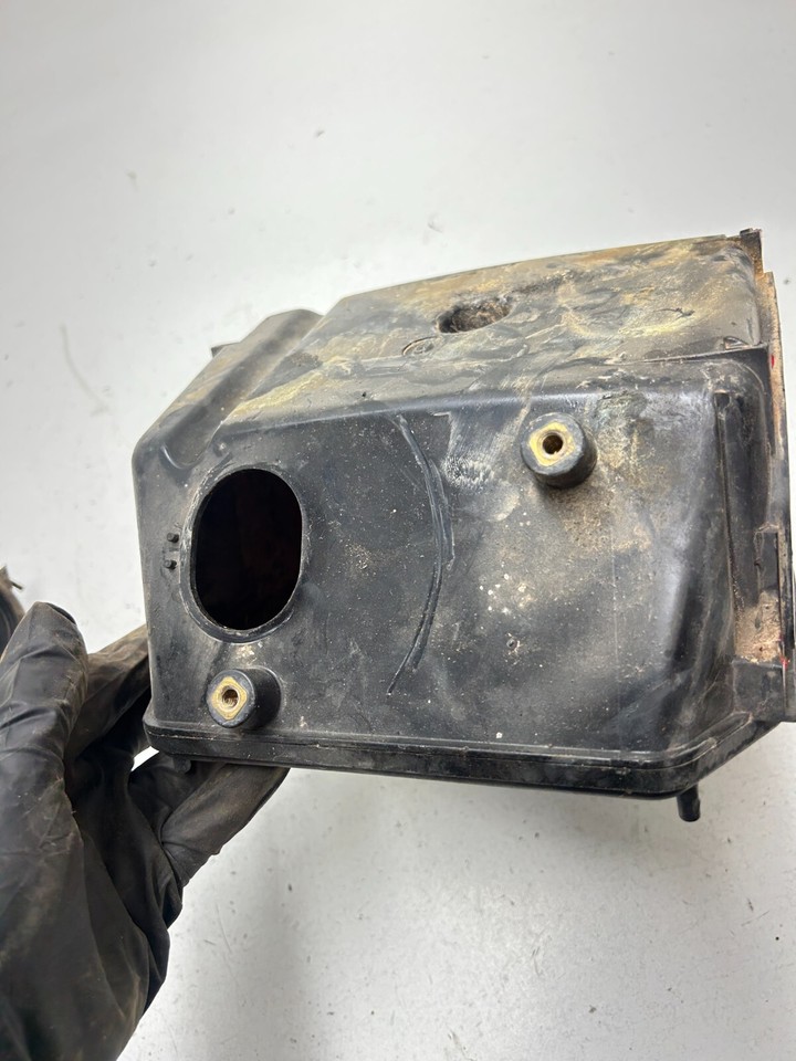 97 1997 Suzuki DR650SE Dr 650 OEM Airbox Air Box Intake Boot Cage READ ...