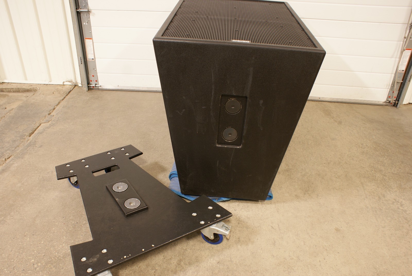 EAW KF850zR (Pair) Loudspeaker Bundle w-Caster Boards & Covers | eBay