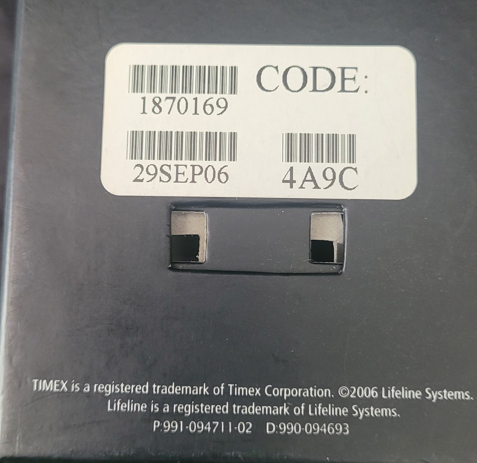 Timex Lifeline Men's Watch Gold And Silver Wrist Band Traditional Face ...