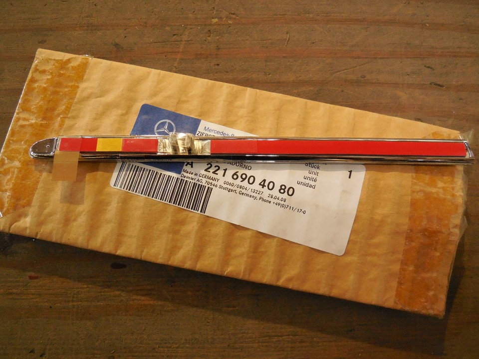 Mercedes W216 W221 front Guard Mould R/H A2216904080 Genuine NEW | eBay