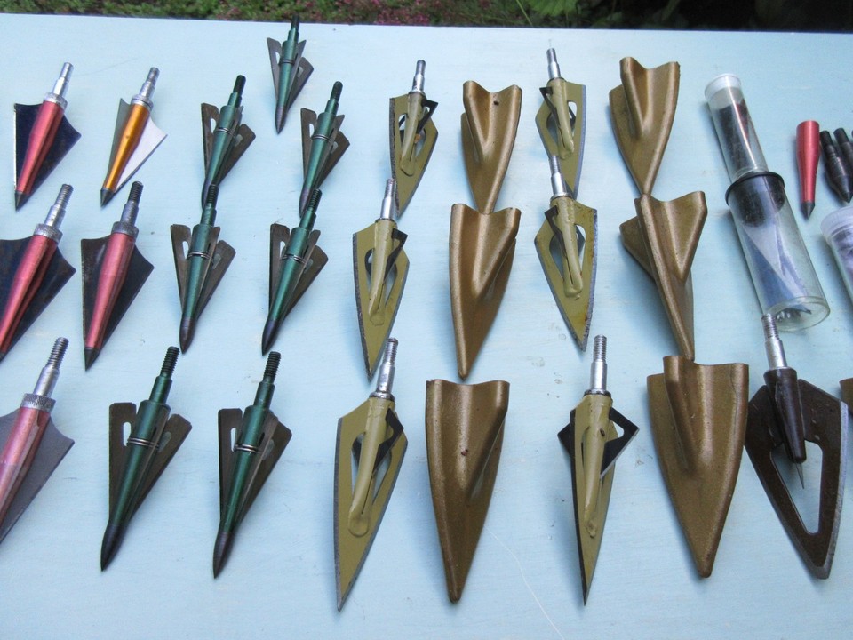 Large Lot Vintage Archery Broadheads Razorheads in Case Points ...