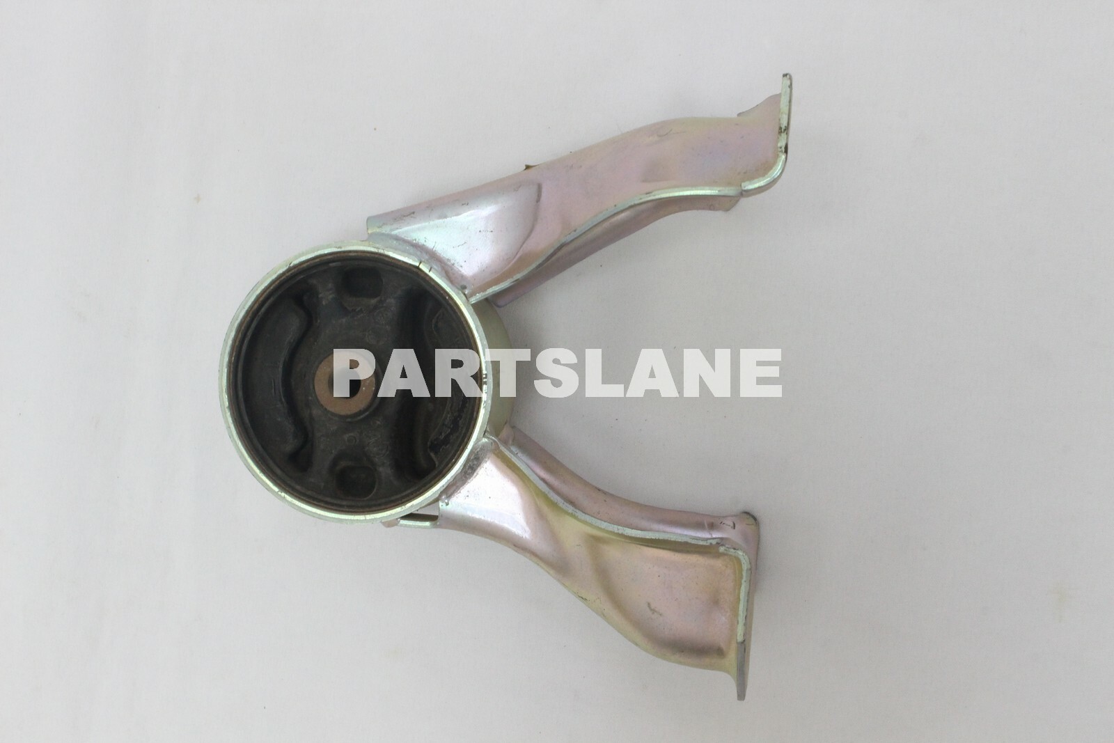 Mitsubishi Outlander 2005-2006 OEM Rear Engine Roll Stopper Bracket ...