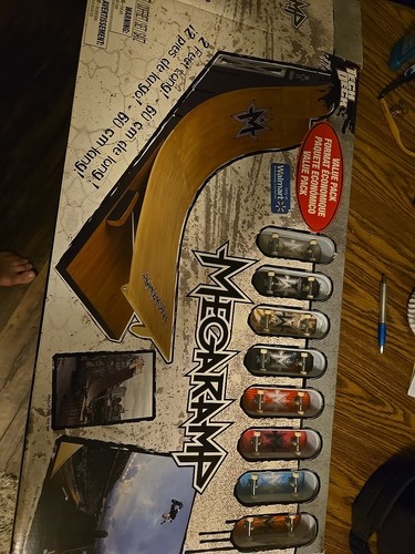 Tech Deck Mega Ramp Half Pipe W/ 8 Boards 2009 Spin Master Fingerboard ...