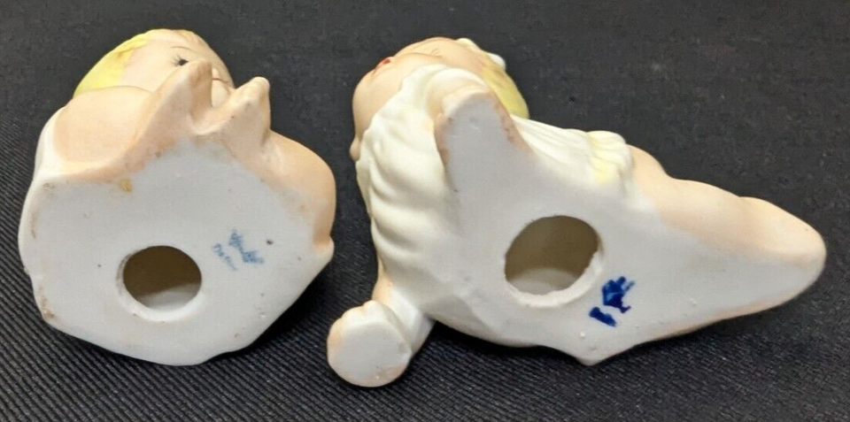 VINTAGE PORCELAIN BISQUE BABY GIRL CRYING CRAWLING FIGURINE IN WHITE ...