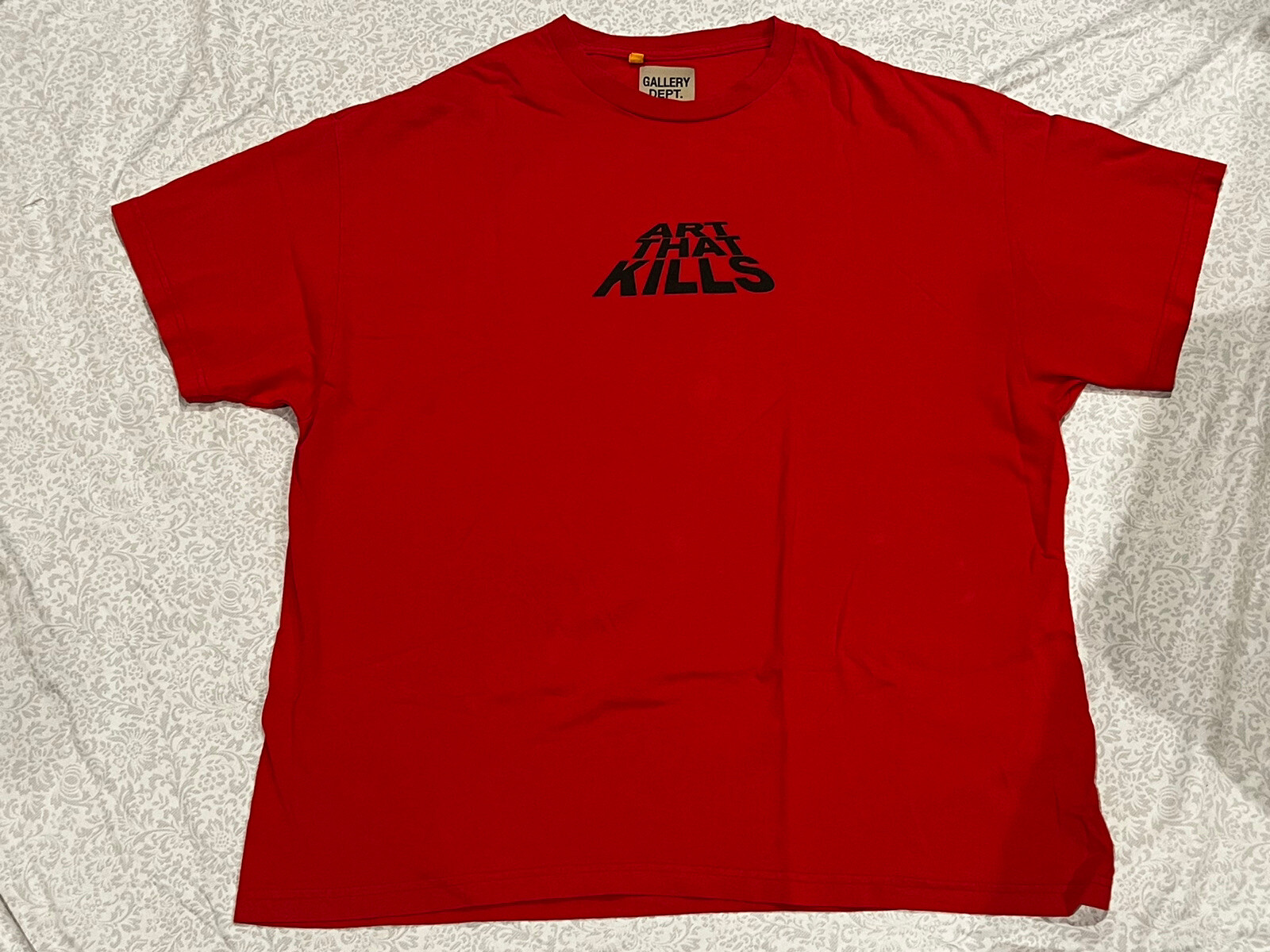 Red Gallery Dept Art That Kills Stacked Tee - Gem