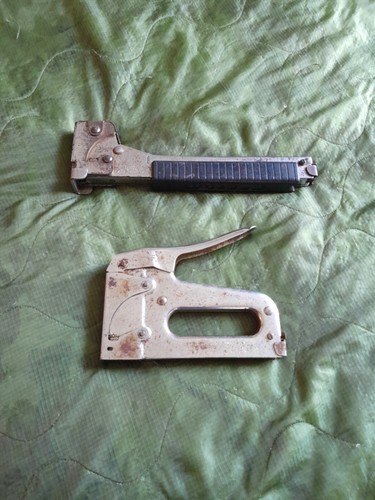 Arrow Fastener T-50 Heavy Duty Hand Stapler Staple Gun And T-50 Staple ...