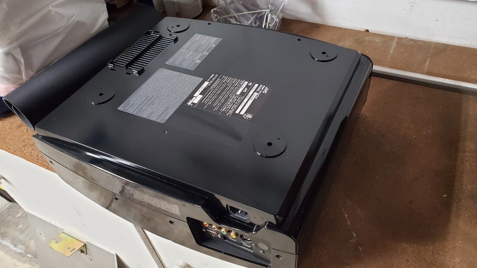 JVC DLA-RS1 Reference Series HD Projector 1080P 3-CHIP D-ILA HDMI plus ...