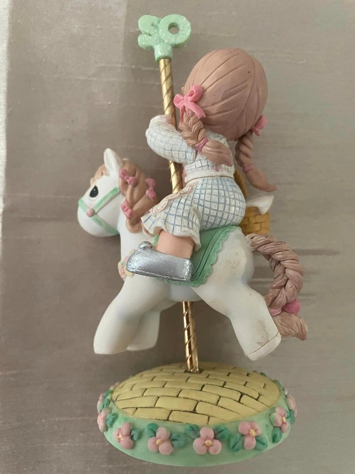 Precious Moments Wizard of Oz Carousel Collection 2004 Tin man, Lion ...