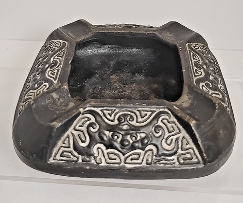Vtg Japanese Stoneware Ceramic Ashtray Black Gothic Celtic Relief Made ...