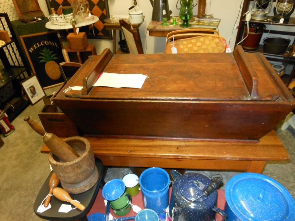 ANTIQUE PRIMITIVE Dovetailed WOODEN Dough Box with Lid | eBay